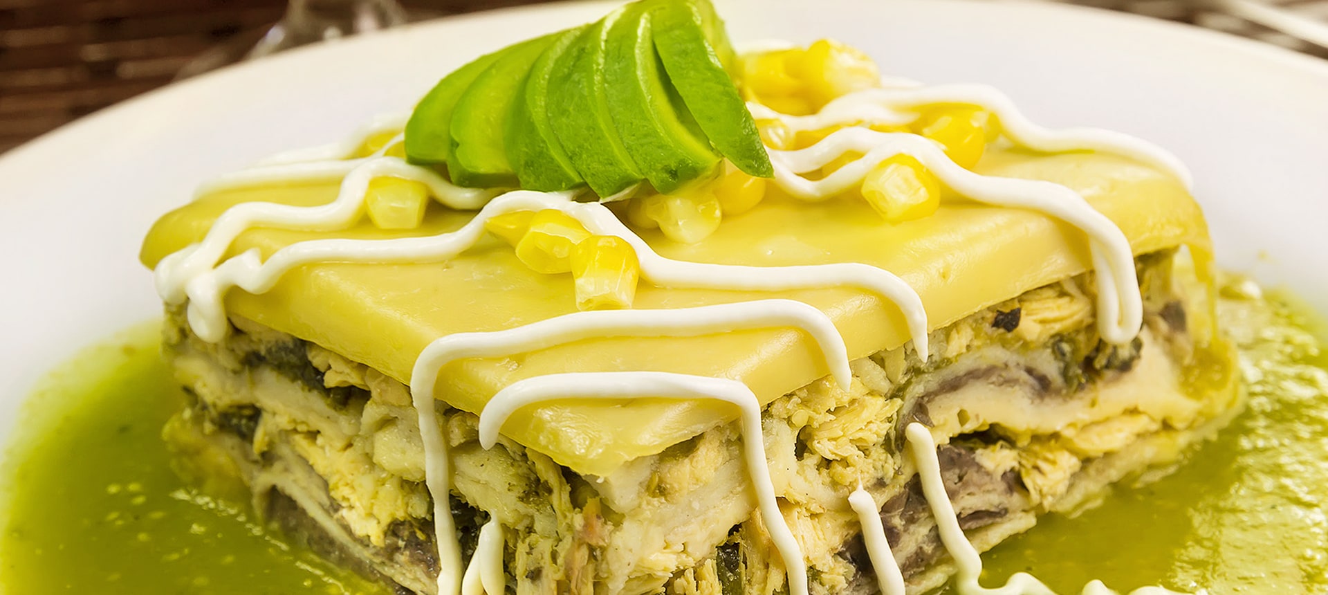 Pastel Azteca de frijol