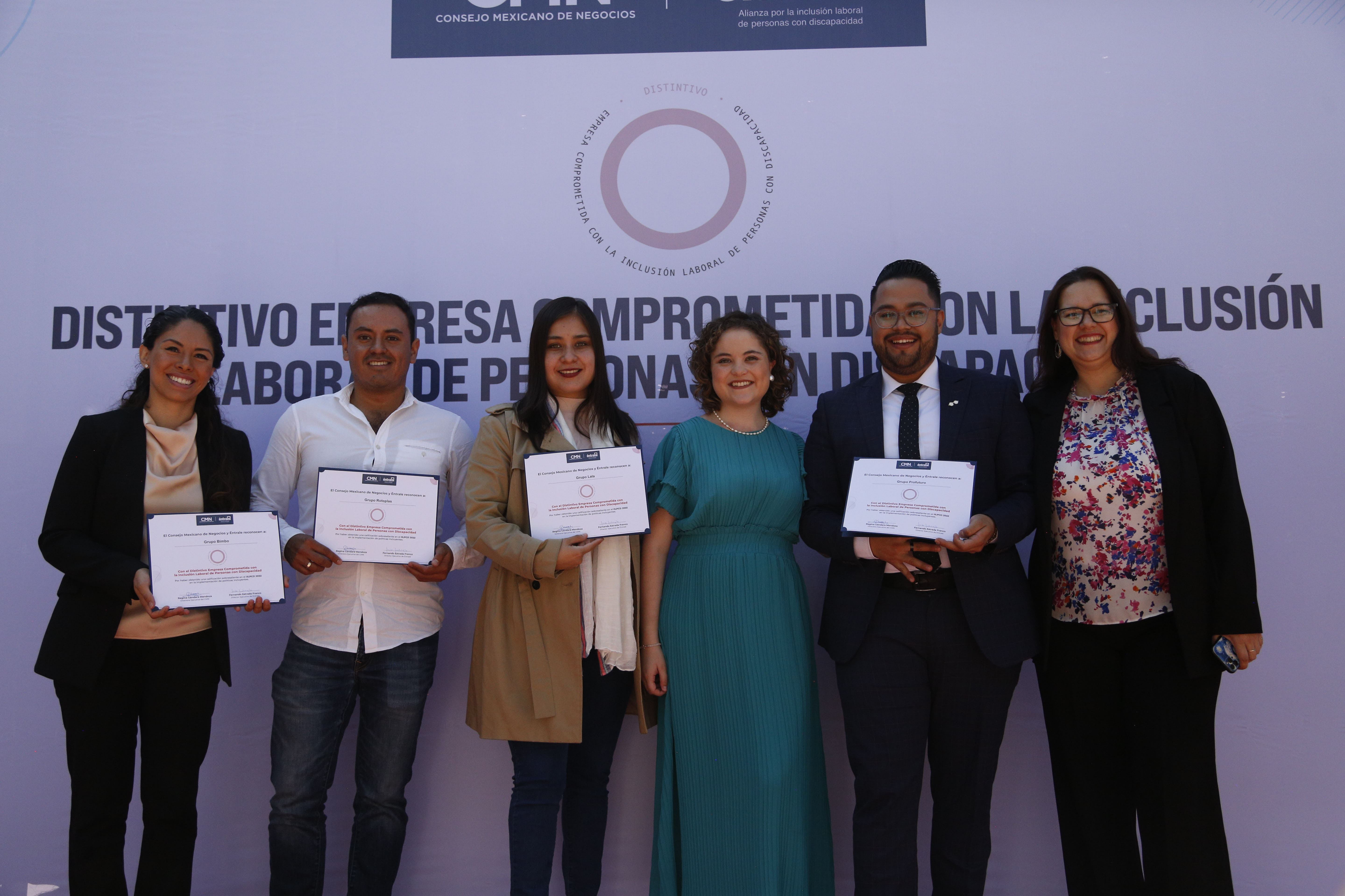 Grupo LALA obtiene el distintivo Empresa Comprometida